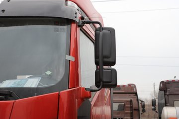 【图】一汽解放 J6P 经典版 480马力 6X4 LNG牵引车(CA4250P66M25T1E6)_实拍图片_1848210_卡车之家