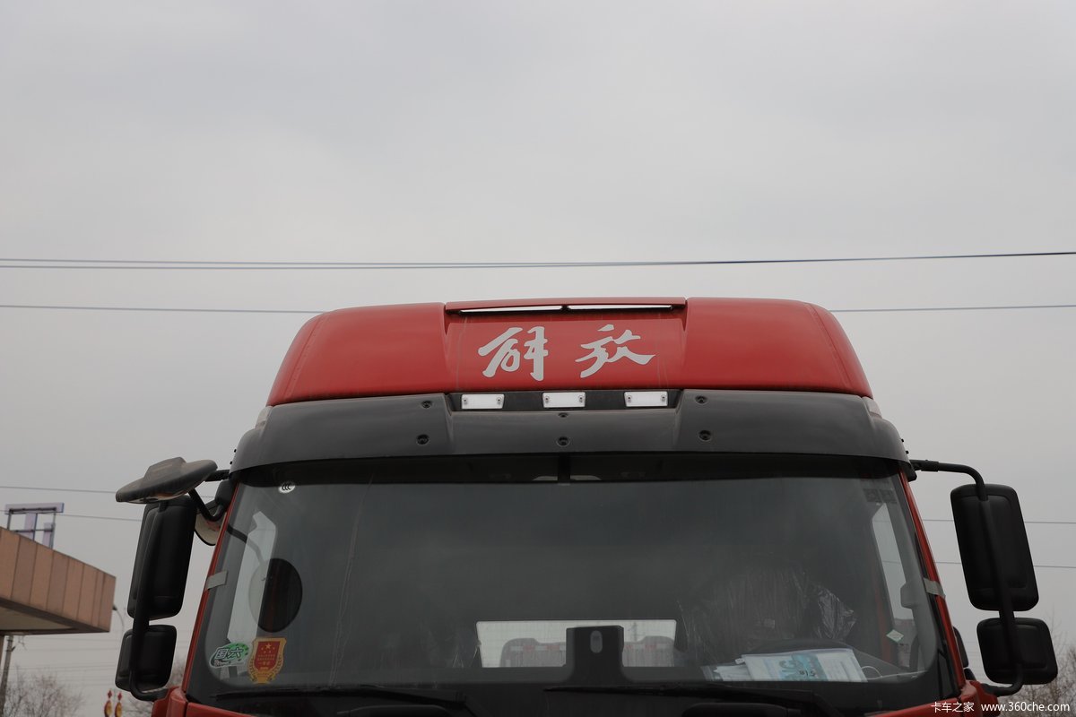 【图】一汽解放 J6P 经典版 480马力 6X4 LNG牵引车(CA4250P66M25T1E6)_实拍图片_1848210_卡车之家