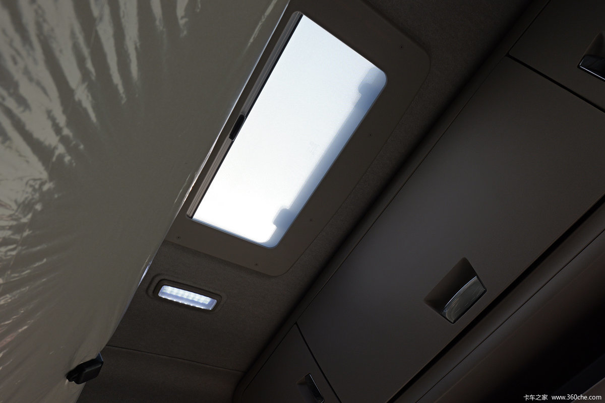 【图】东风商用车 天锦KR PLUS 2024款舒适版 290马力 4X2 6.8米仓栅式载货车(高顶双卧)(DFH5180CCYEX7 ...