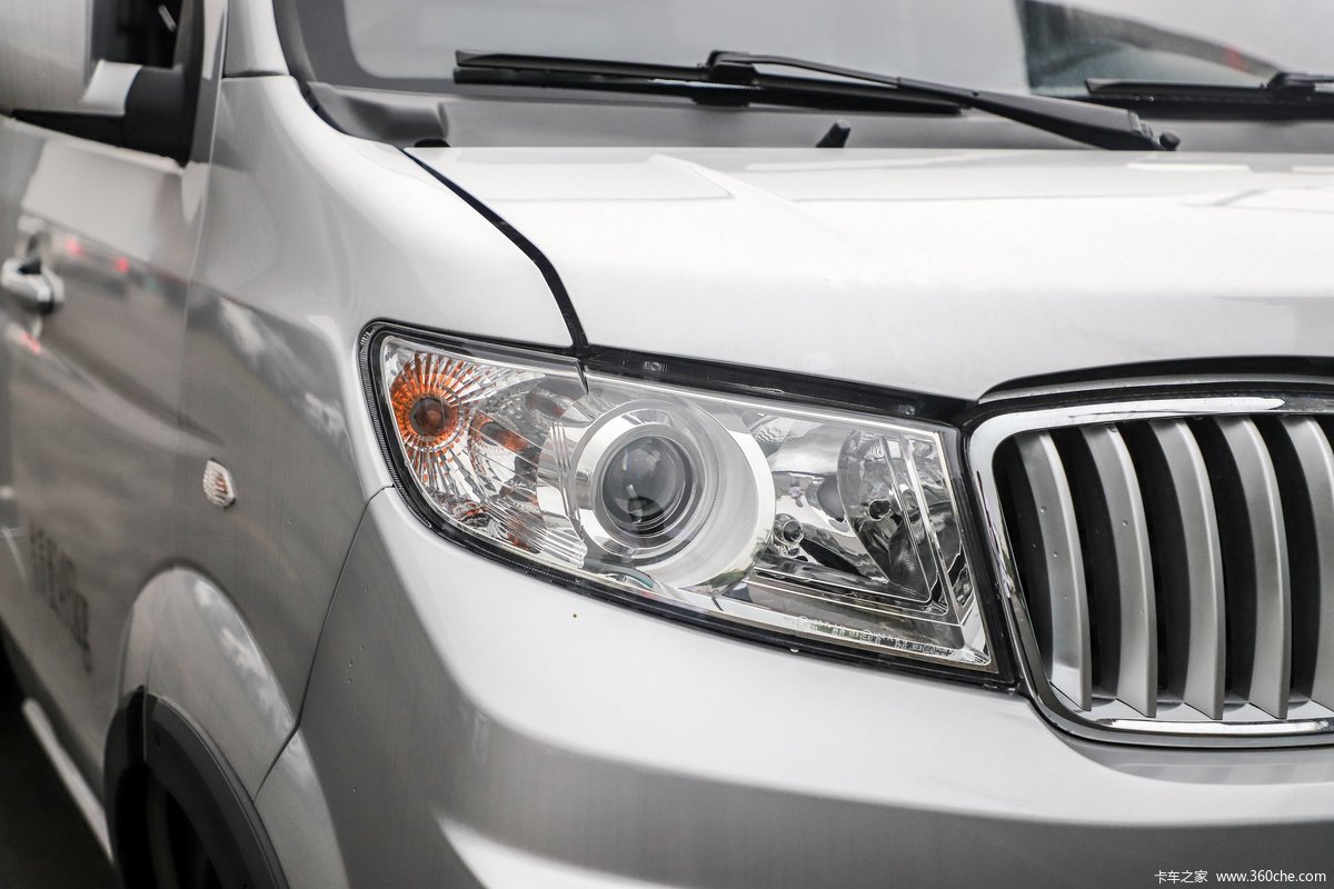 【图】金杯 T5 标准型 1.6L 123马力 汽油 3.4米单排厢式微卡(JKC5034XXYD6LE)_实拍图片_1862786_卡车之家