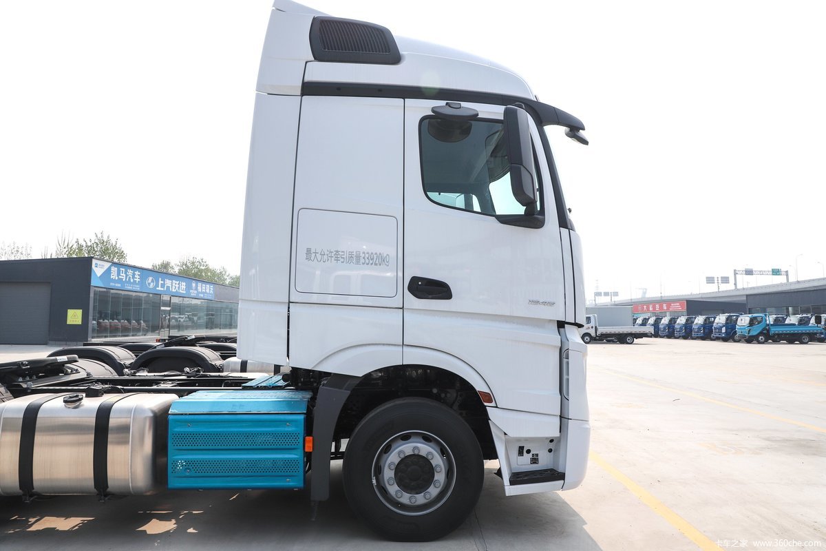 【图】奔驰 Actros 重卡 480马力 4X2 牵引车(国六)(BJ4186Y6AAL-A2)_实拍图片_1866475_卡车之家