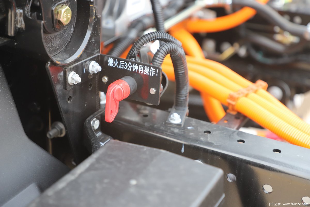 【图】上汽轻卡 大拿T1 4.5T 4.17米单排纯电动厢式轻卡(SH5047XXYMFEVMZ1)100.46kWh_实拍图片_1872868_卡车之家