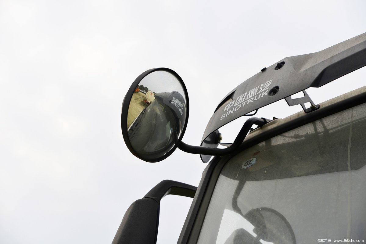 【图】中国重汽 HOWO N5G 350马力 8X4 低密度粉粒物料运输车(华威驰乐牌)(SGZ5311GFLZZ6N)_实拍图片 ...