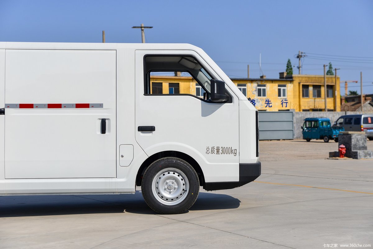 【图】SRM鑫源 E3L 2024款定制豪华型 3T 4.9米纯电动封闭货车41.86kWh_实拍图片_1829779_卡车之家