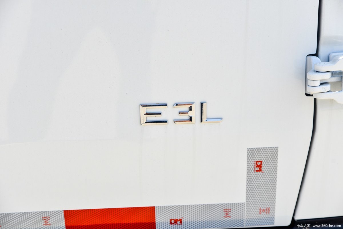 【图】SRM鑫源 E3L 2024款定制豪华型 3T 4.9米纯电动封闭货车41.86kWh_实拍图片_1829779_卡车之家
