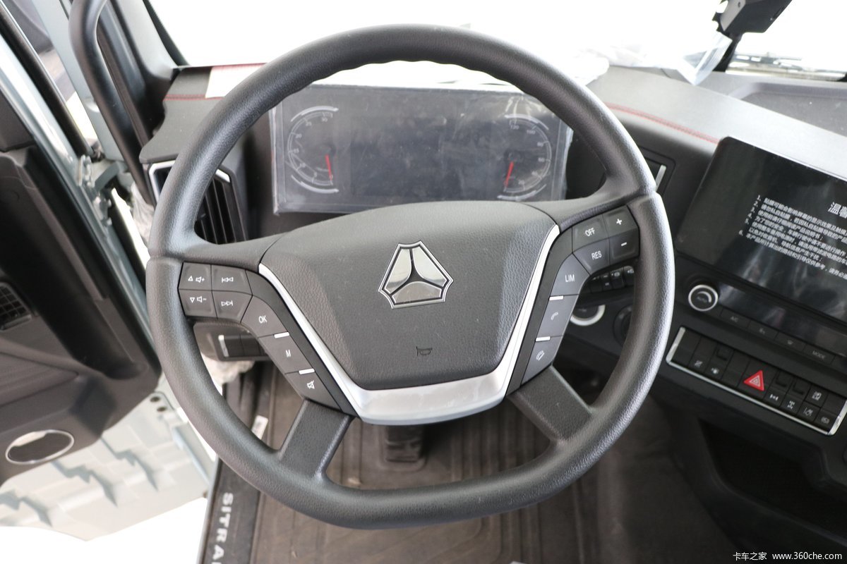 【图】中国重汽 汕德卡SITRAK G7H重卡 奢华版 680马力 6X4 AMT自动档牵引车(ZZ4256Y324HF1B)_实拍图片 ...