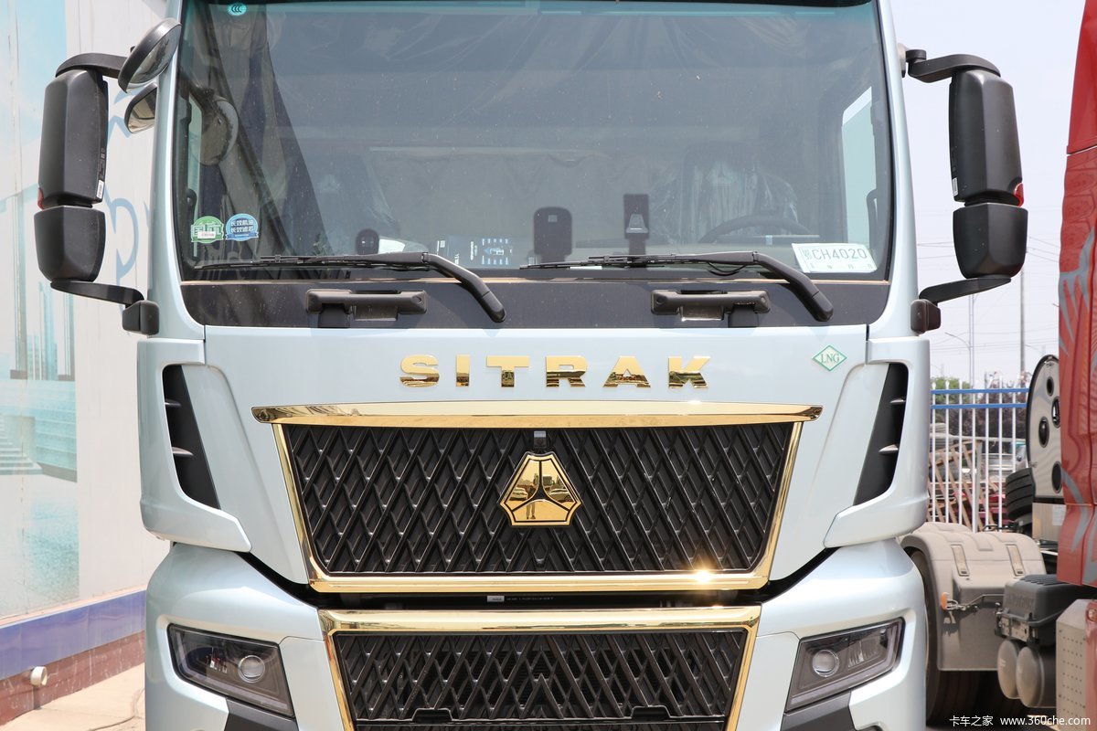 【图】中国重汽 汕德卡SITRAK G7H重卡 590马力 6X4 LNG自动档牵引车(ZZ4256V384HF1LB)_实拍图片 ...