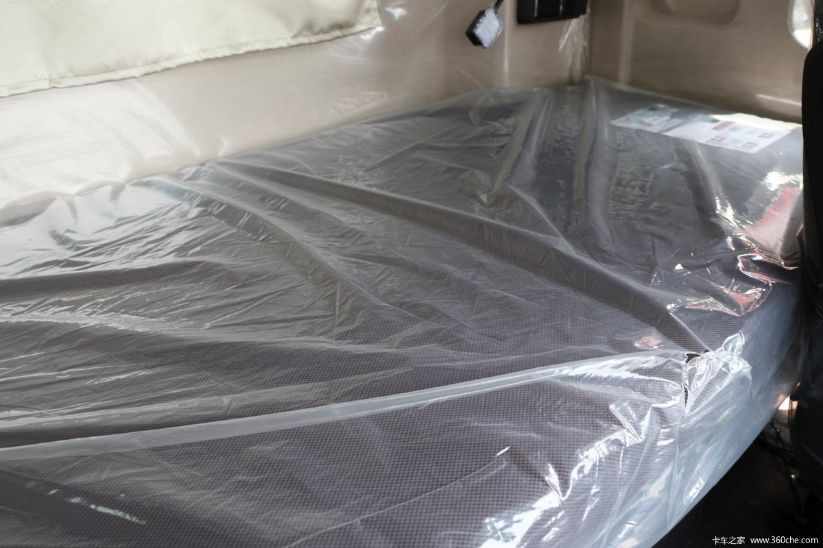 【图】中国重汽 汕德卡SITRAK G7H重卡 590马力 6X4 LNG自动档牵引车(ZZ4256V384HF1LB)_实拍图片 ...