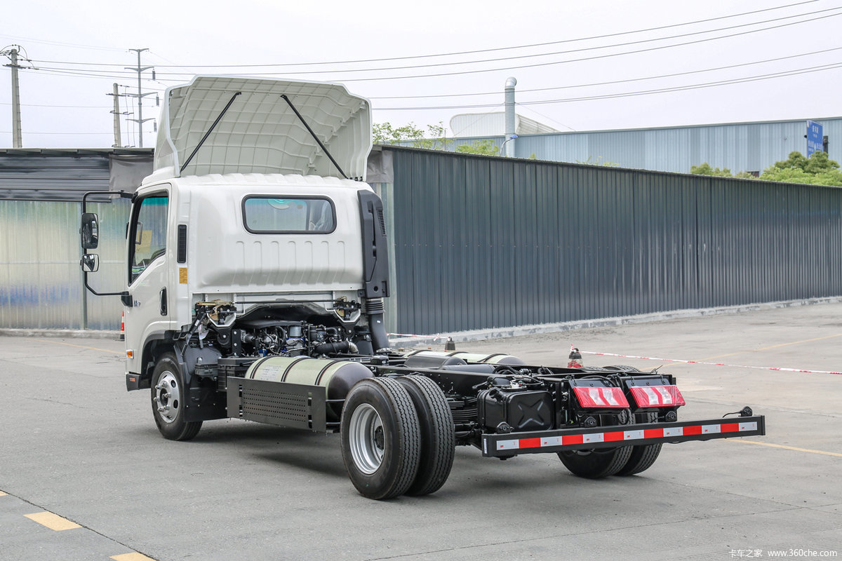 【图】江淮 威铃M7 3.0L 129马力 CNG 4.18米单排栏板轻卡(HFC1045P32N1C7NS)_实拍图片_1895580_卡车之家