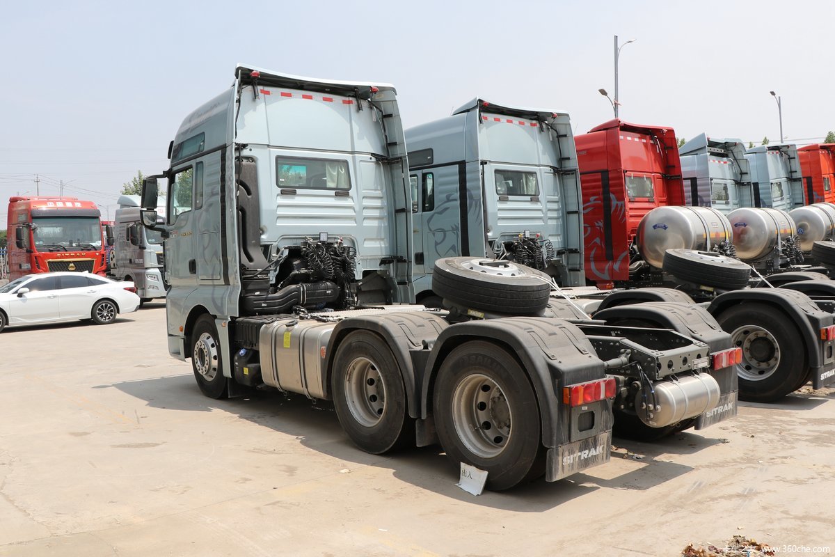 【图】中国重汽 汕德卡SITRAK G7H重卡 奢华版 630马力 6X4 AMT自动档牵引车(重汽16档)(ZZ4256Y324HF1B ...