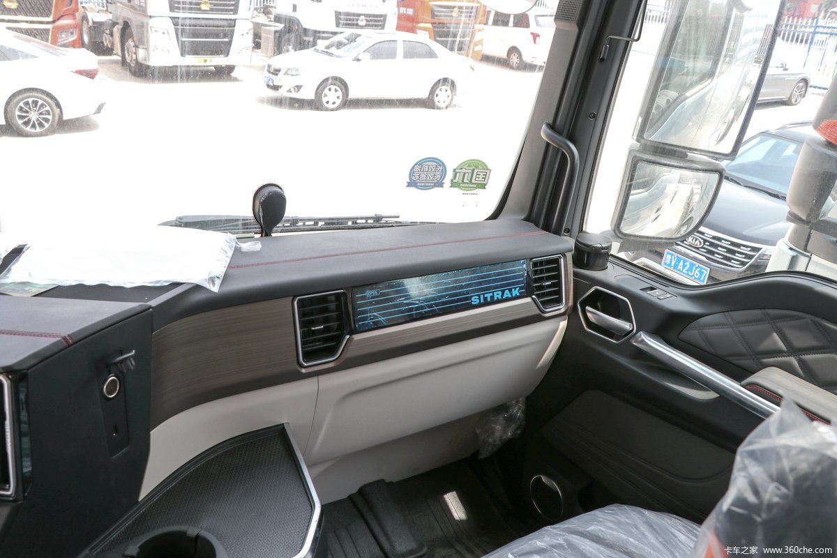 【图】中国重汽 汕德卡SITRAK G7H重卡 奢华版 630马力 6X4 AMT自动档牵引车(重汽16档)(ZZ4256Y324HF1B ...