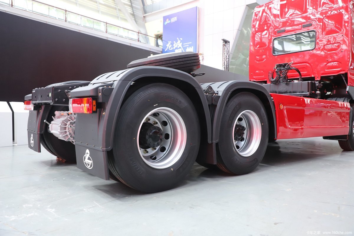 【图】东风柳汽 乘龙H7重卡 6X4 纯电动换电牵引车513kWh_实拍图片_1905652_卡车之家