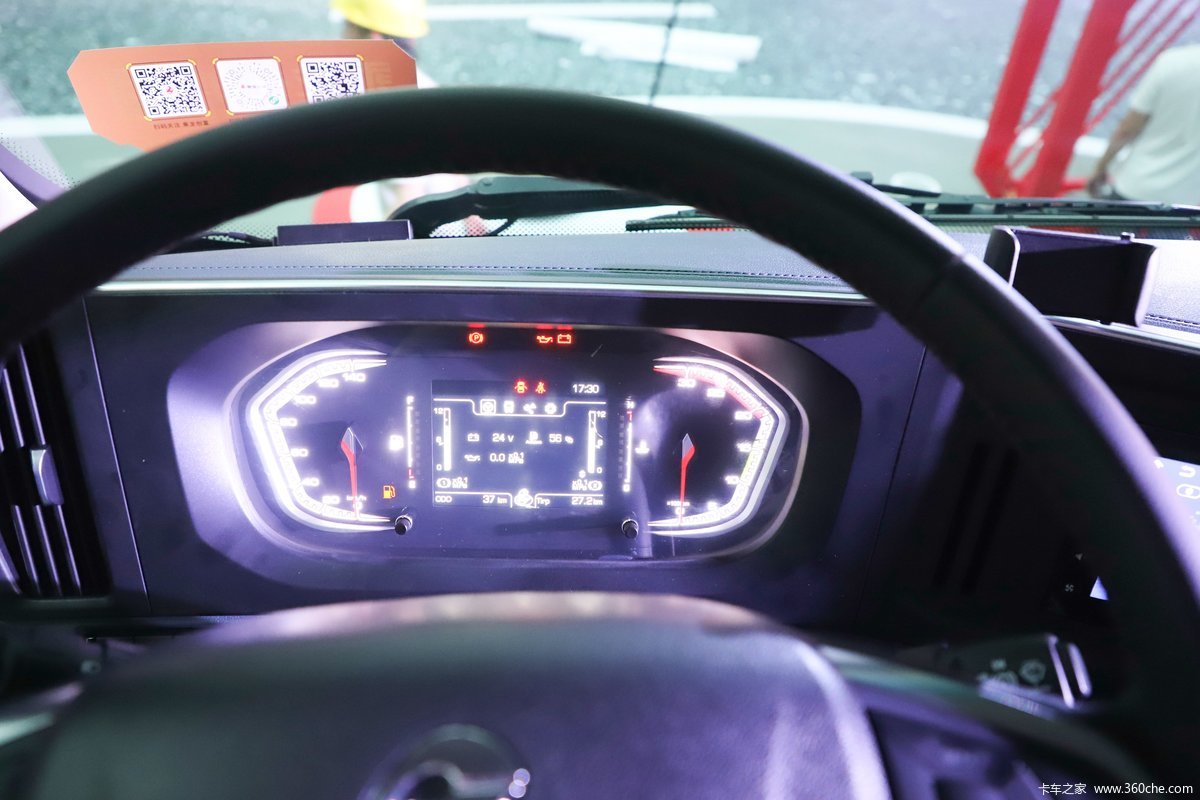 【图】东风柳汽 新乘龙M3 200马力 4X2 4.5米自卸车(LZ3160M3AC2)_实拍图片_1906222_卡车之家