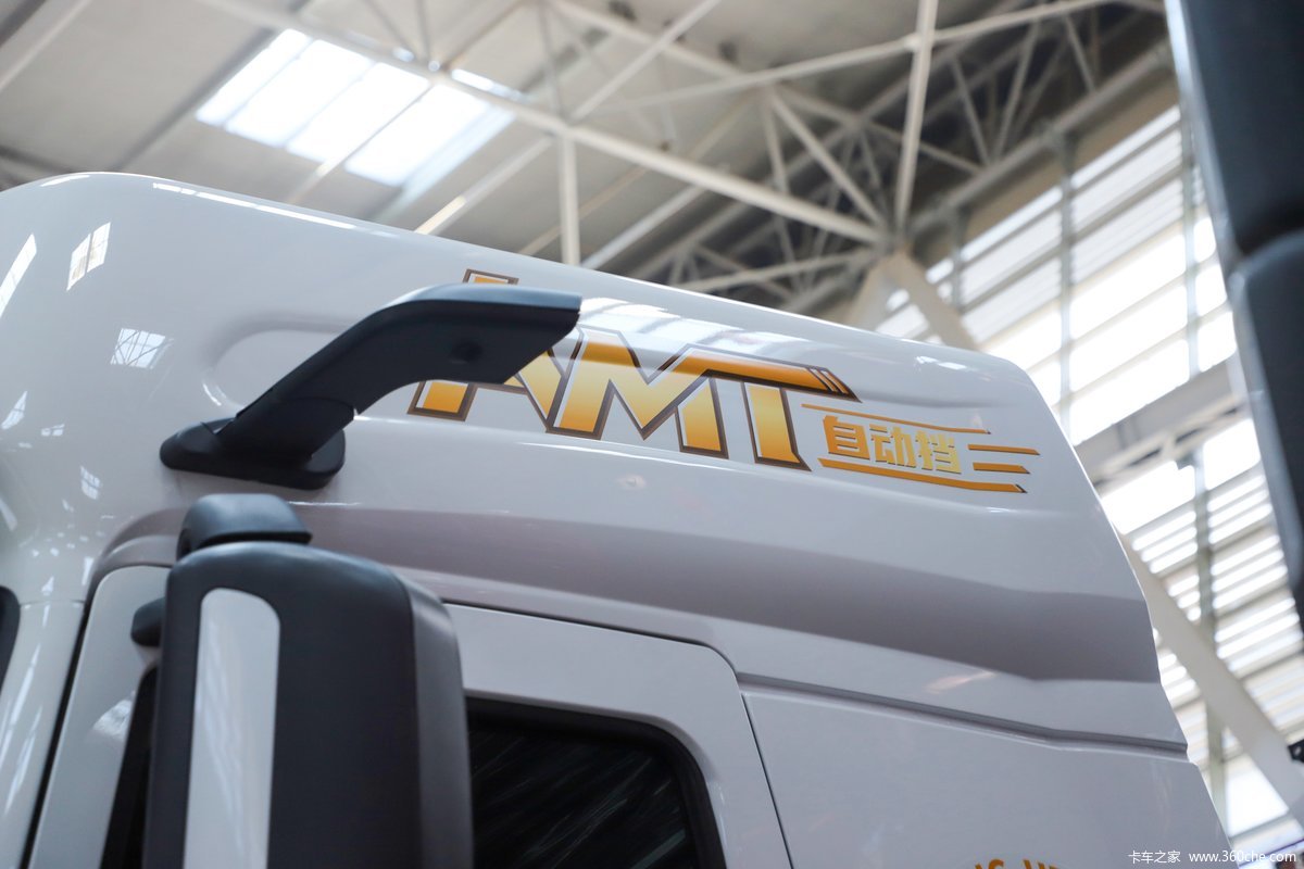 【图】东风柳汽 乘龙H7重卡 480马力 4X2 AMT自动档牵引车(东康12L)(LZ4180H7AC1)_实拍图片_1906299_卡车之家