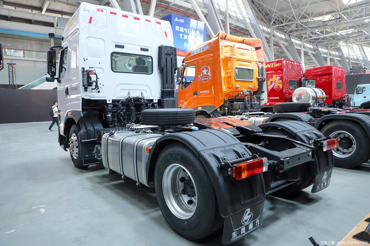 【图】东风柳汽 乘龙H7重卡 480马力 4X2 AMT自动档牵引车(东康12L)(LZ4180H7AC1)_实拍图片_1906295_卡车之家