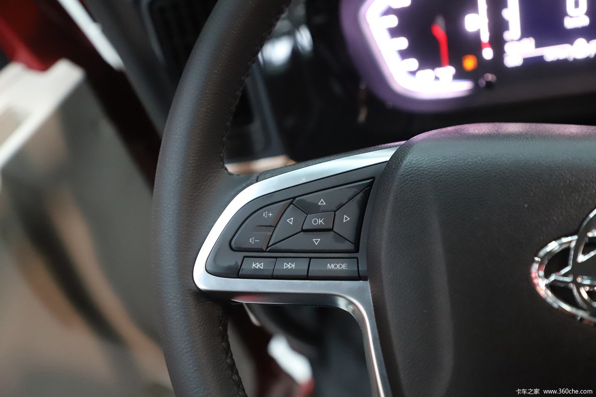 【图】东风柳汽 乘龙H5 270马力 4X2 9.6米厢式载货车(LZ5181XXYH5AC1)_实拍图片_1907730_卡车之家