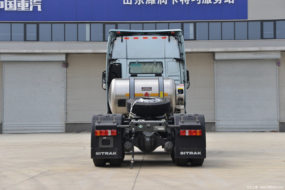 【图】中国重汽 汕德卡SITRAK G7H重卡 590马力 6X4 LNG自动档牵引车(ZZ4256V384HF1LB)_实拍图片 ...
