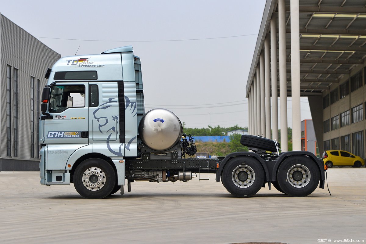 【图】中国重汽 汕德卡SITRAK G7H重卡 590马力 6X4 LNG自动档牵引车(ZZ4256V384HF1LB)_实拍图片 ...