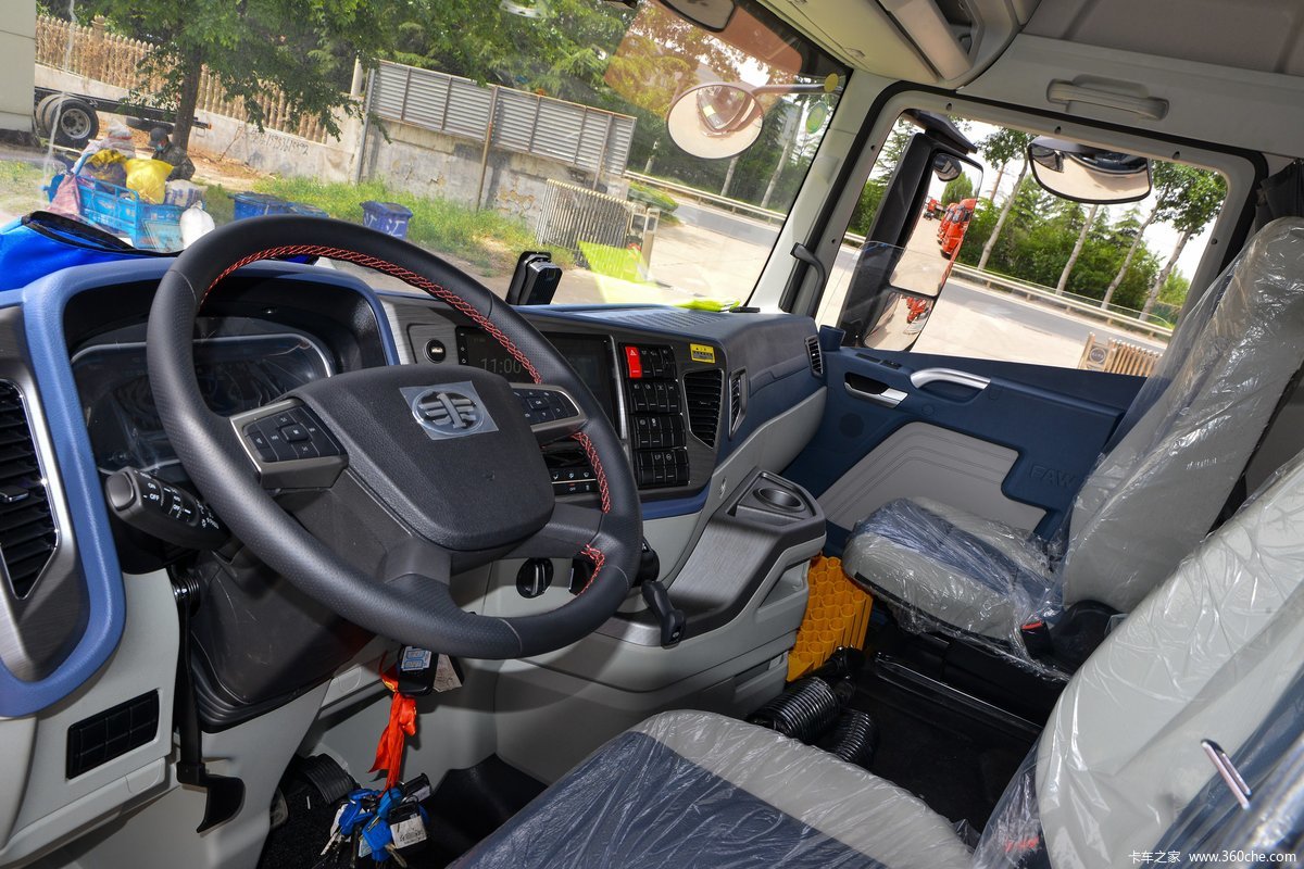 【图】青岛解放 JH6重卡 智享版 560马力 6X4 LNG自动档牵引车(液缓)(CA4258P25K15T1NE6A81)_实拍图片 ...