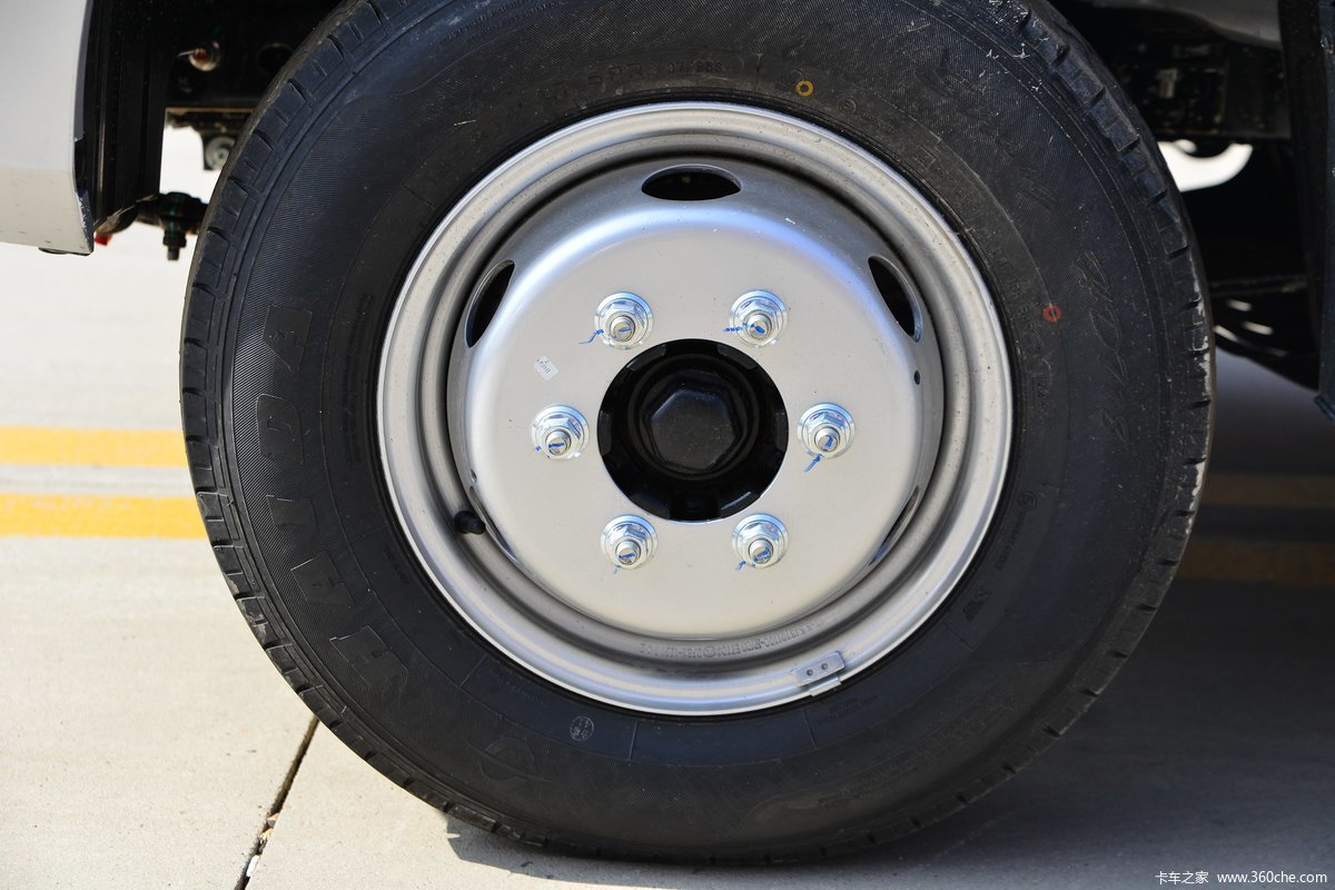 【图】东风小康 D72L 2015款LV0 1.6L 122马力 汽油 2.98米双排栏板微卡(DXK1031NC12HL)_实拍图片_1917755_卡车之家