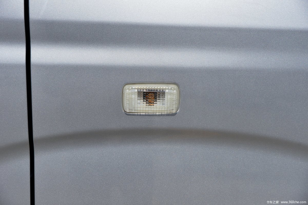 【图】东风小康 创富牛卡 LV0 1.6L 122马力 汽油 3.07米单排厢式微卡(DXK5030XXYC40HL)_实拍图片_1858809_卡车之家