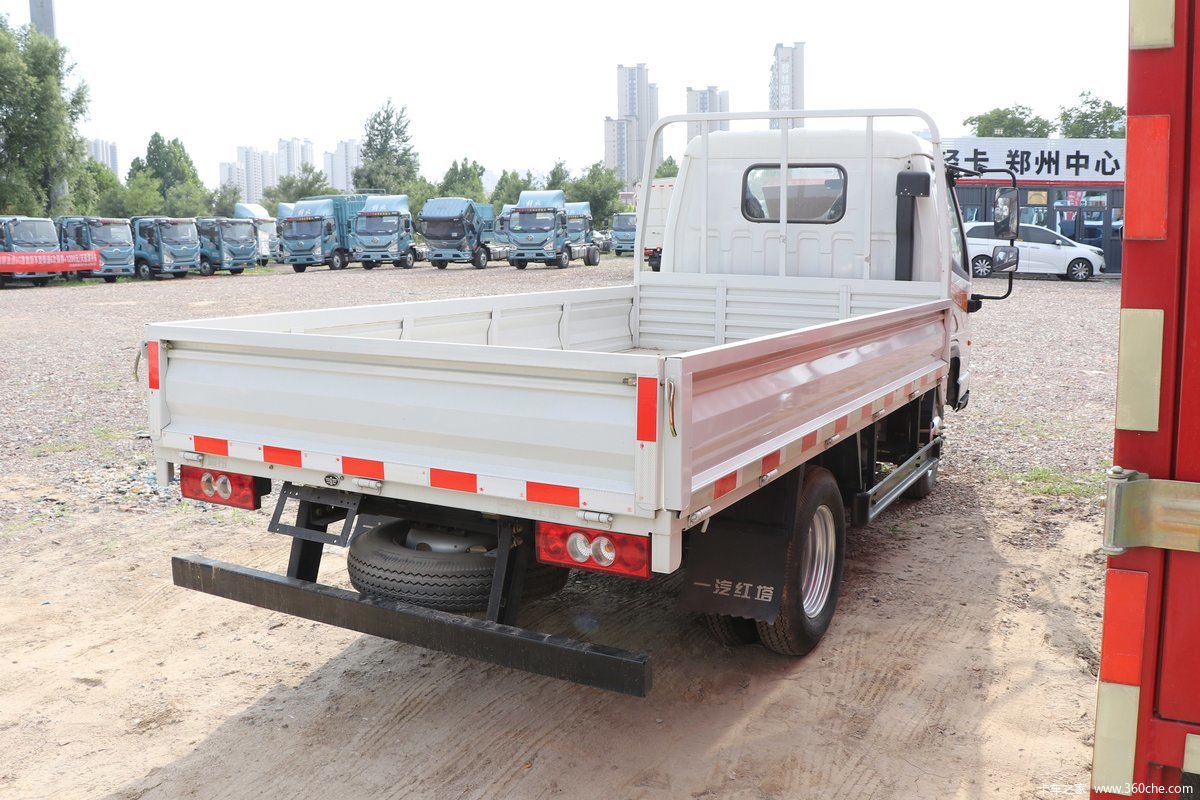 【图】一汽红塔 解放霸铃1系V6 102马力 3.77米单排栏板轻卡(国六)(CA1040K3LE6)_实拍图片_1919356_卡车之家