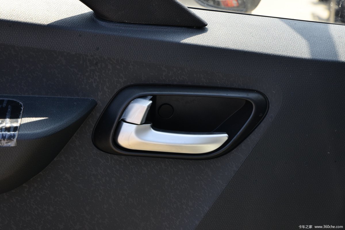 【图】福田 时代领航S1 150马力 3.94米排半栏板小卡(BJ1045V9PBA-58)_实拍图片_1919859_卡车之家