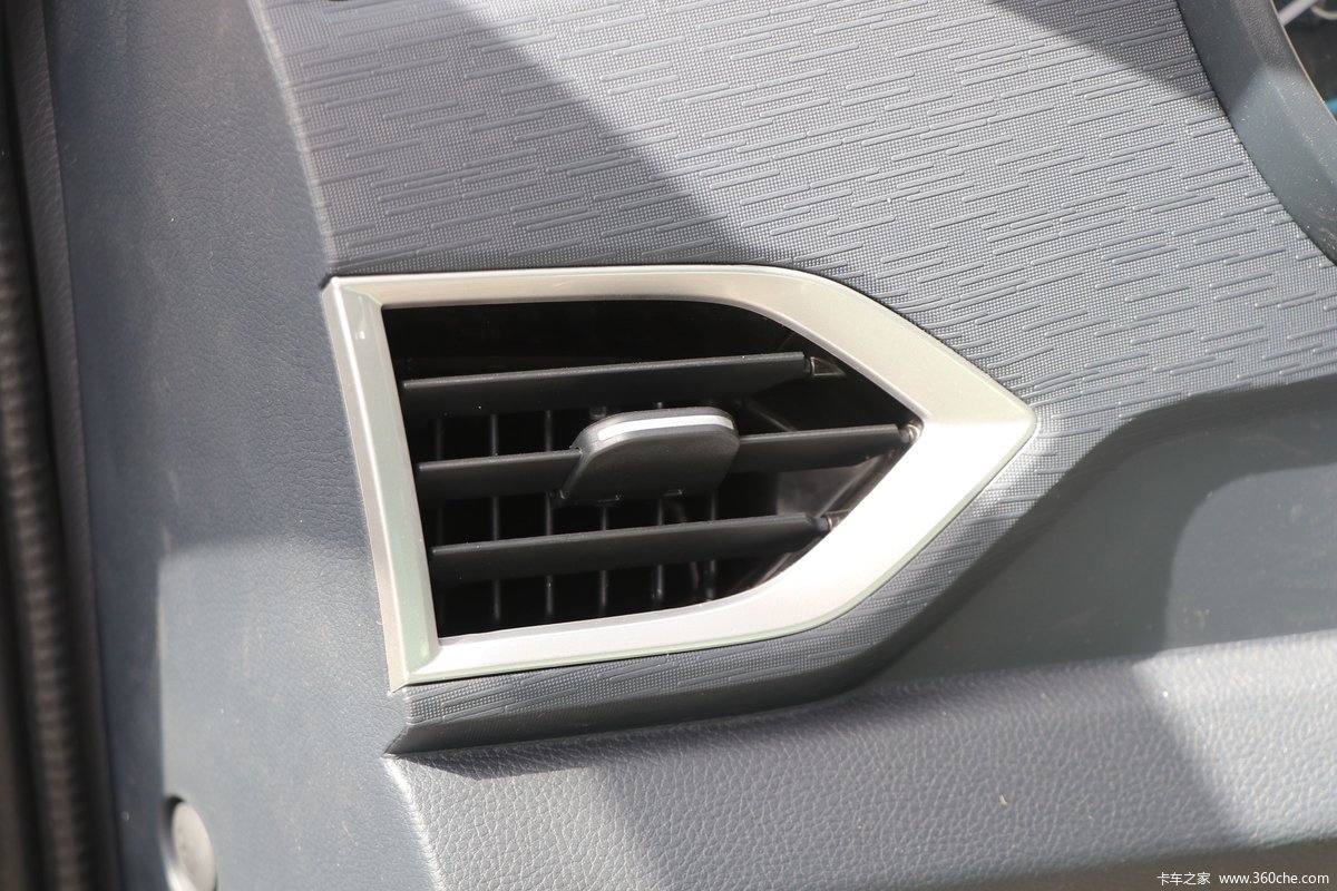 【图】福田 祥菱V3 1.6L 122马力 3.02米双排栏板微卡(BJ1030V4AV8-43)_实拍图片_1928354_卡车之家