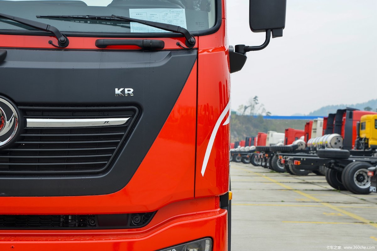 【图】东风商用车 天锦KR PLUS 舒适版 290马力 4X2 6.8米栏板载货车(高顶双卧)(DFH1180E7)_实拍图片 ...