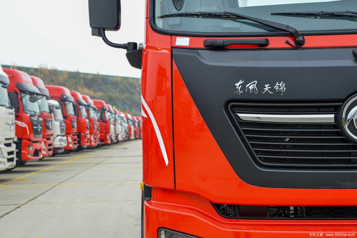 【图】东风商用车 天锦KR PLUS 舒适版 290马力 4X2 6.8米栏板载货车(高顶双卧)(DFH1180E7)_实拍图片 ...