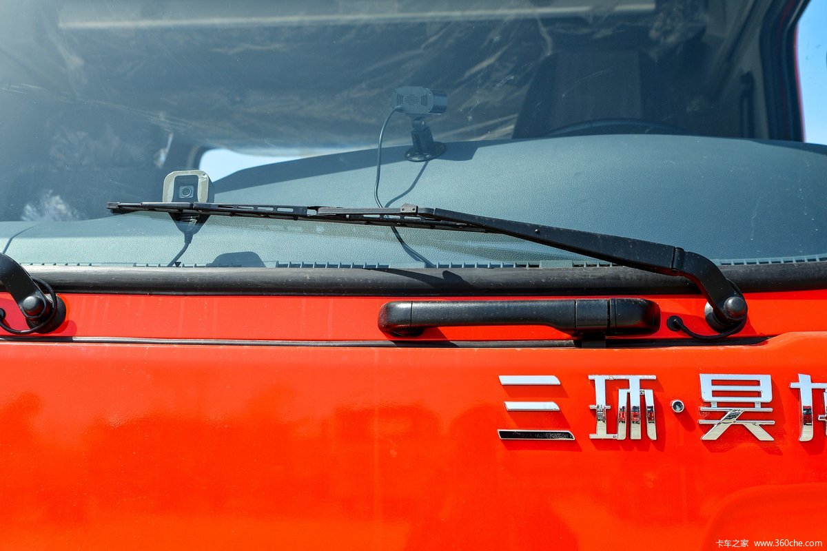 【图】三环十通 昊龙 舒适版 270马力 6X2 8米仓栅式载货车(STQ5251CCYD6)_实拍图片_1930776_卡车之家