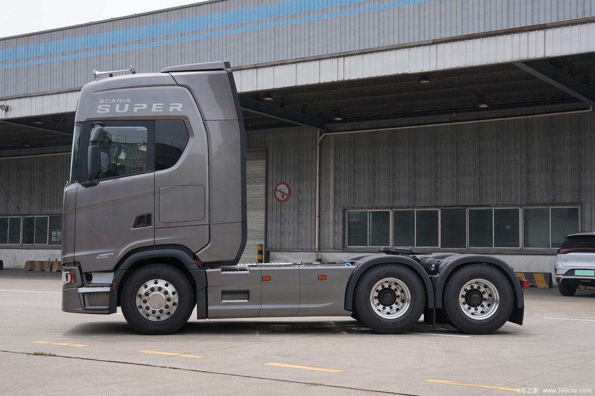 【图】斯堪尼亚 S系列 500马力 6X2R牵引车(型号S 560 6x2)_实拍图片_1975116_卡车之家