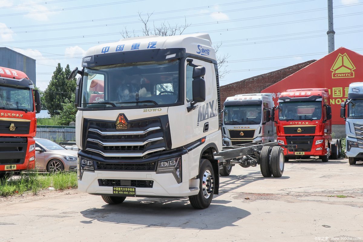 【图】中国重汽 HOWO MAX 290马力 4X2 9.6米AMT自动档厢式载货车(ZZ5187XXYN711KF1B-1)_实拍图片 ...