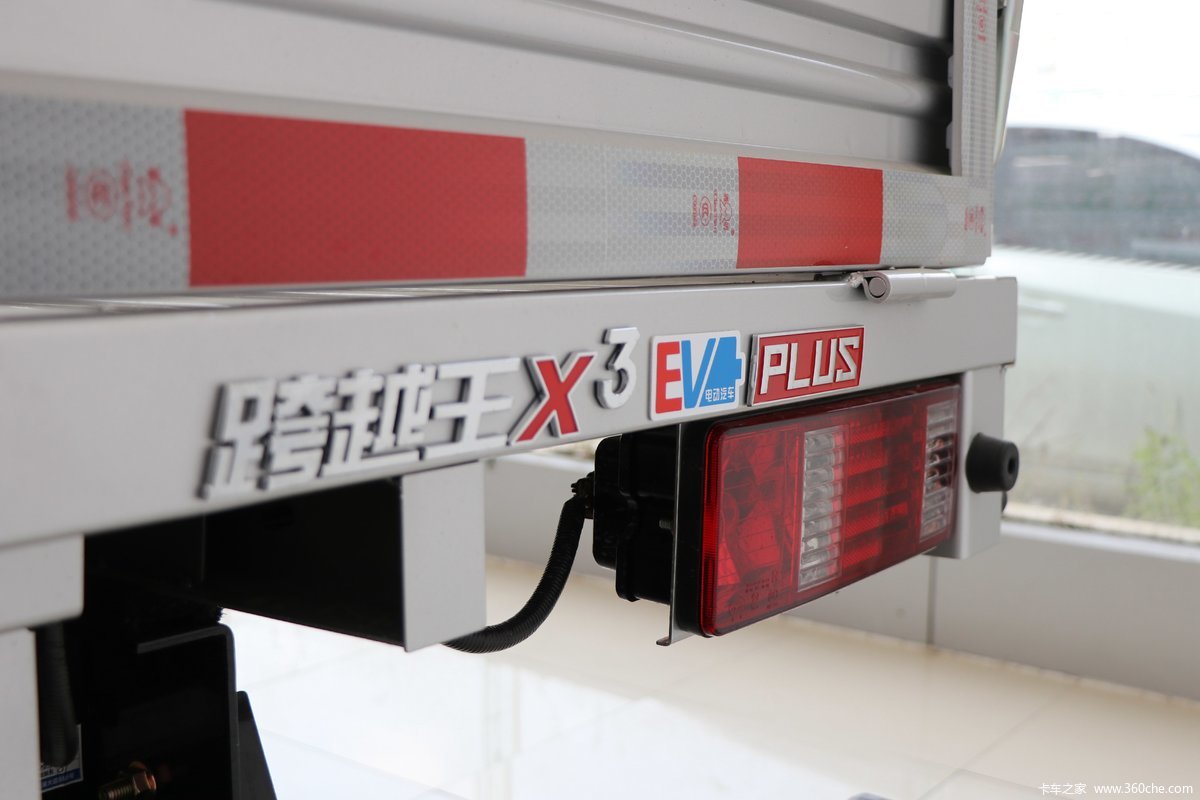 【图】长安跨越王X3 PLUS EV 3.7T 3.6米单排纯电动栏板微卡(SC1040NRD61BEV)55.7kWh_实拍图片_1979837_卡车之家
