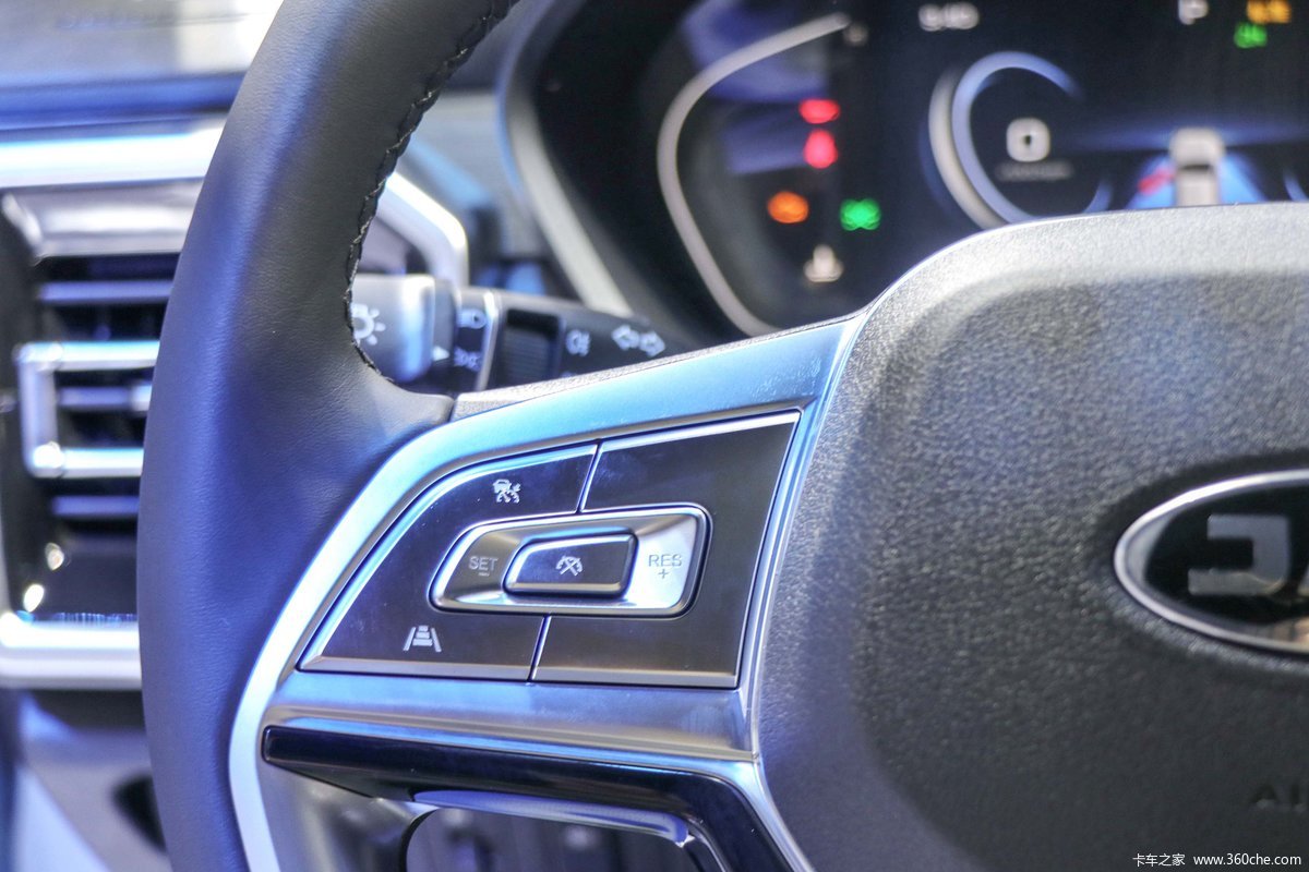 【图】江淮 悍途 2024款 荣耀版 2.0T柴油 170马力 自动四驱 标双排皮卡_实拍图片_1983346_卡车之家