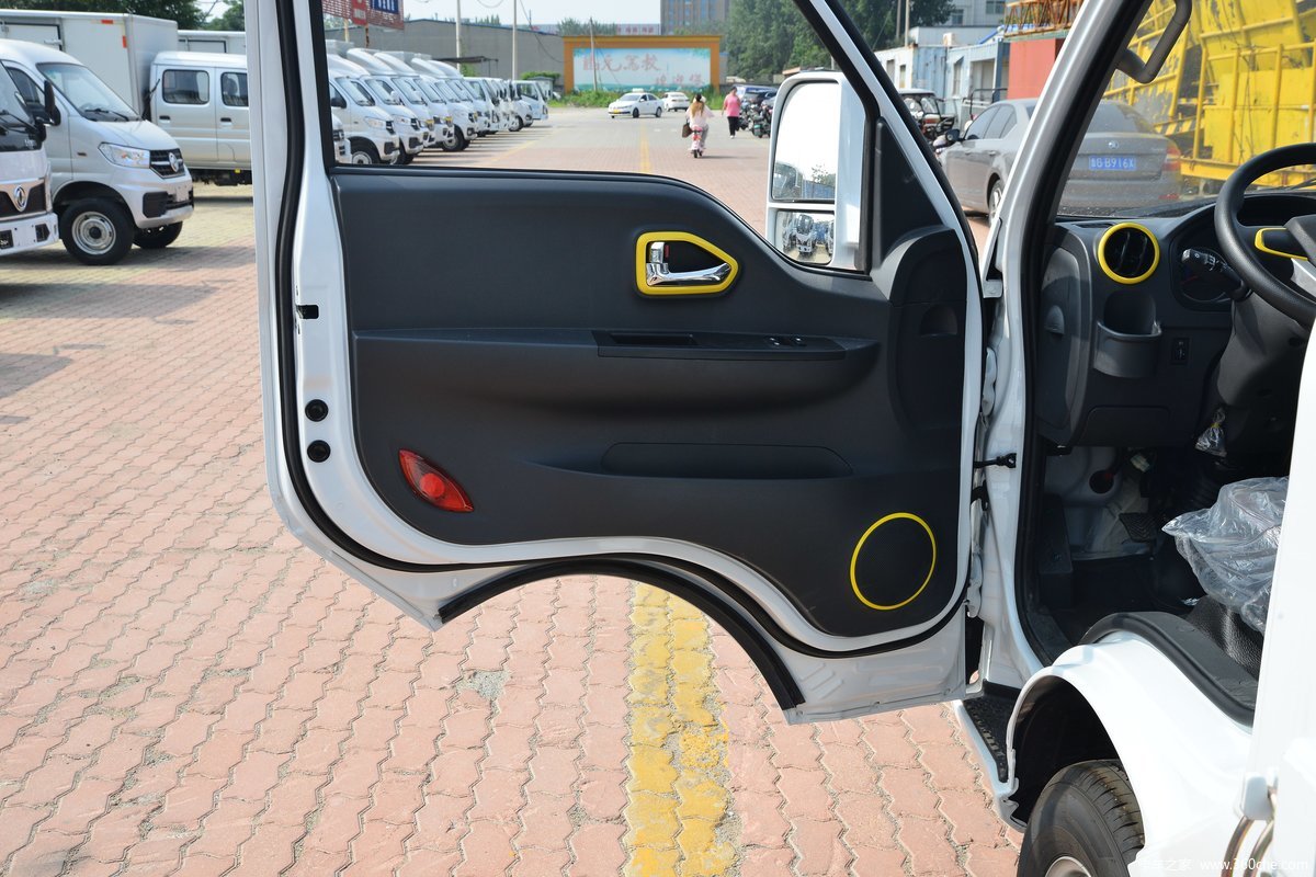 【图】东风途逸 T5 1.6L 122马力 汽油 3.81米单排栏板小卡(EQ1033S16QCC)_实拍图片_1984721_卡车之家