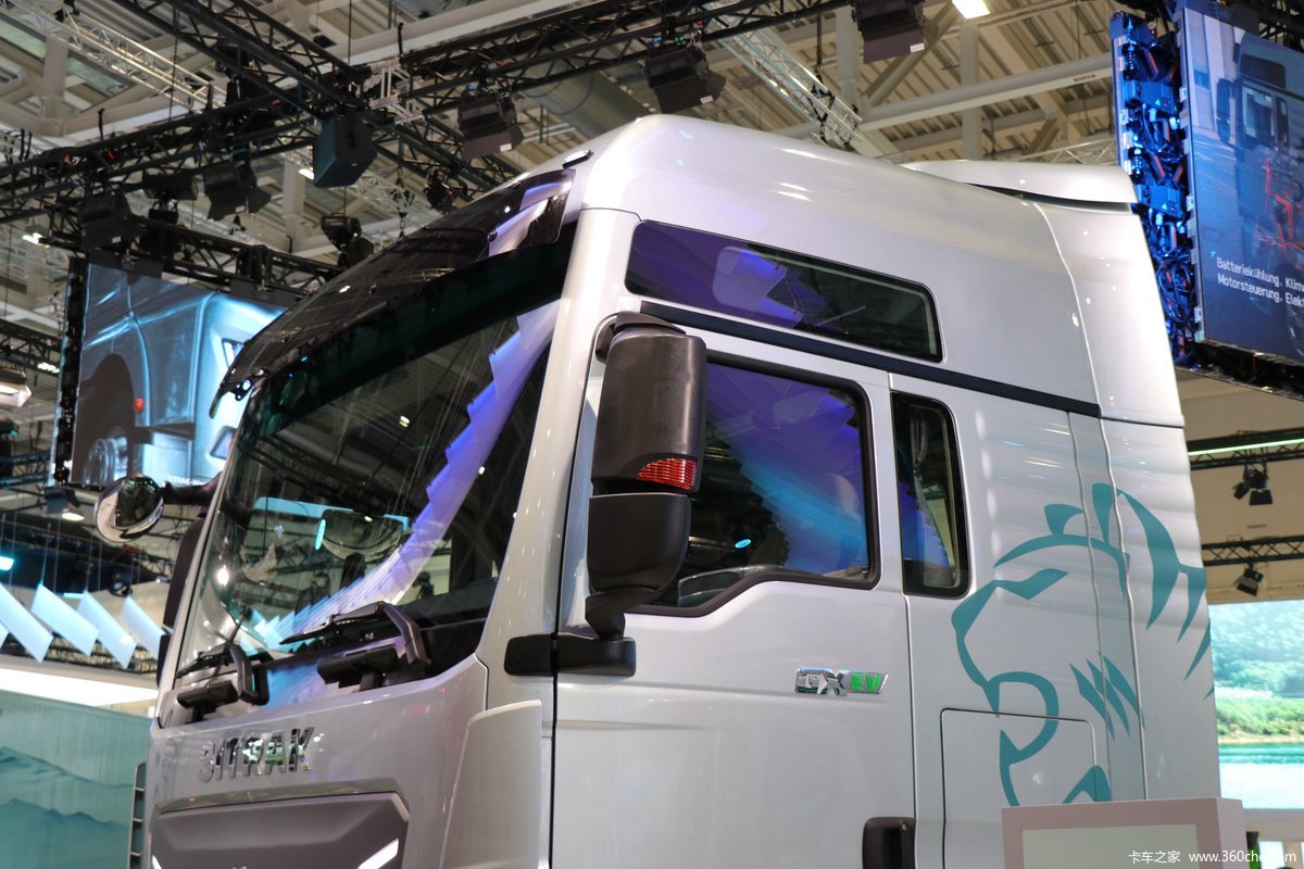 【图】重汽汕德卡 SITRAK C9H重卡 6X4 纯电动牵引车600kWh_实拍图片_1986960_卡车之家