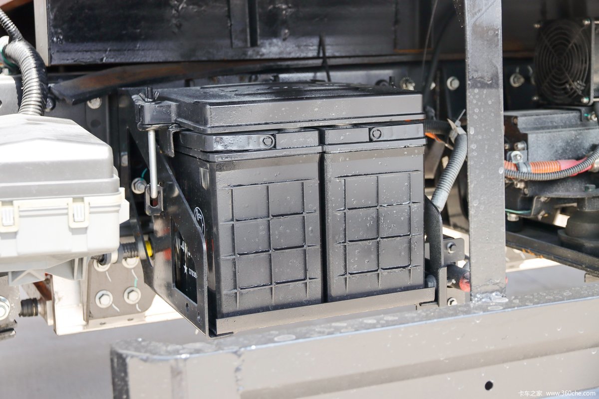 【图】江淮 帅铃ES6 4.5T 4.15米单排纯电动厢式轻卡(HFC5042XXYEV5)120.27kWh_实拍图片_1996445_卡车之家