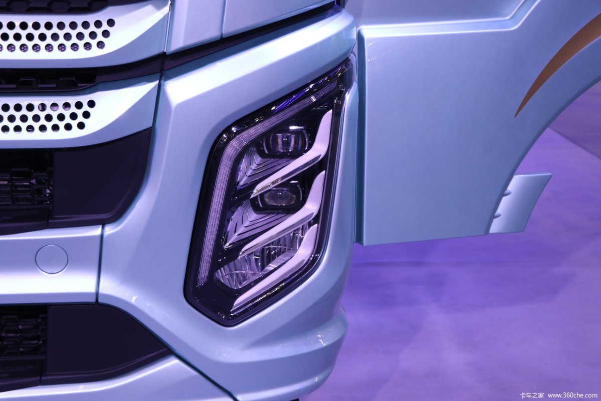 【图】一汽解放 J6V重卡 领航版 660马力 6X4 LNG自动档牵引车(液缓)(CA4250P66M26T1E6)_实拍图片_1999672_卡车之家