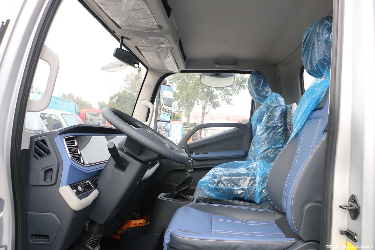 【图】福田 时代领航大G 2L 150马力 LNG 4.2米单排仓栅式轻卡(BJ5044CCY9JCA-50)_实拍图片_2005252_卡车之家