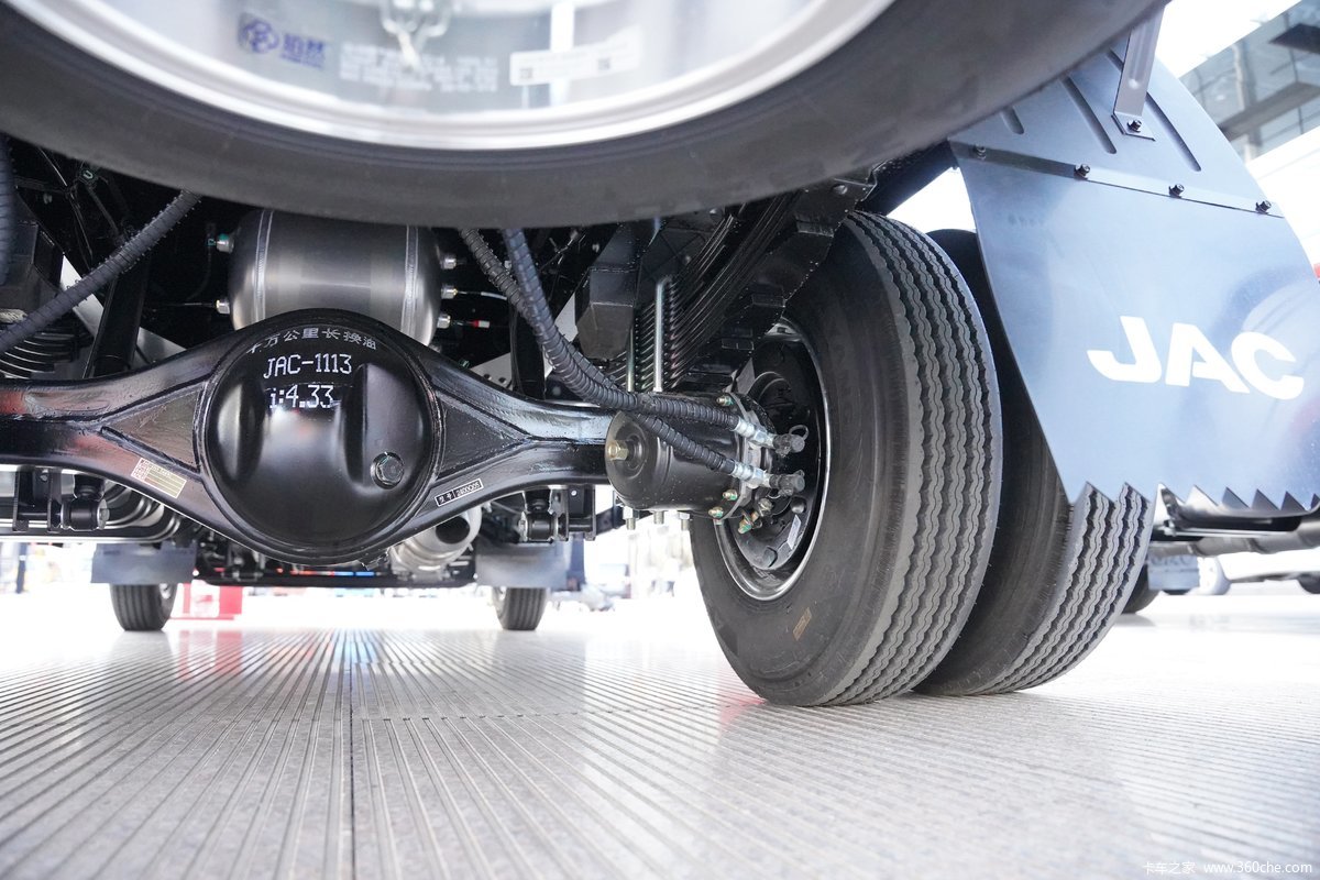 【图】江淮 帅铃S7 荣耀版 180马力 4.22米单排栏板轻卡(HFC1042P31K1C7S-1)_实拍图片_2007065_卡车之家