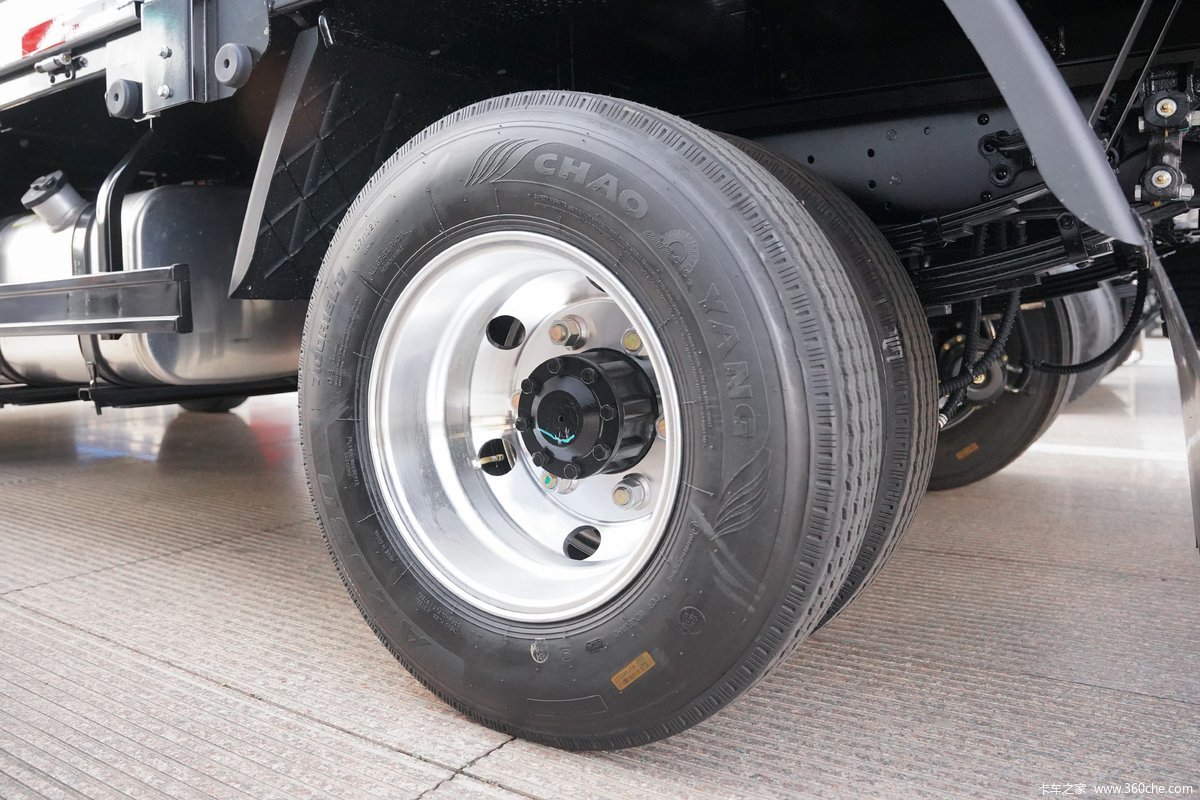 【图】江淮 帅铃S7 荣耀版 180马力 4.22米单排栏板轻卡(HFC1042P31K1C7S-1)_实拍图片_2007065_卡车之家