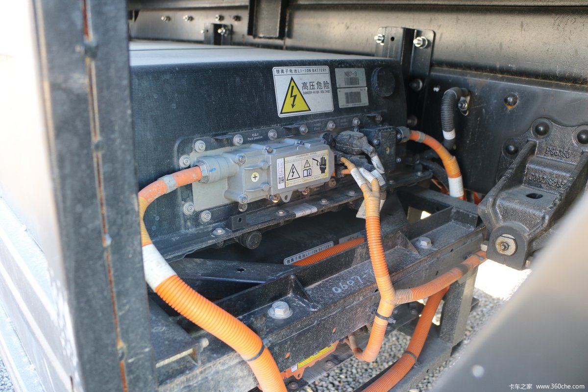 【图】跃进 大麒麟EH5 16T 4X2 3.8米纯电动自卸车(SH3167ZFEVWZ1)141kWh_实拍图片_2009240_卡车之家