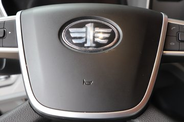 【图】一汽解放 J7重卡 660马力 6X4 LNG自动档牵引车(CA4250P77M26T1E6)_实拍图片_2015612_卡车之家