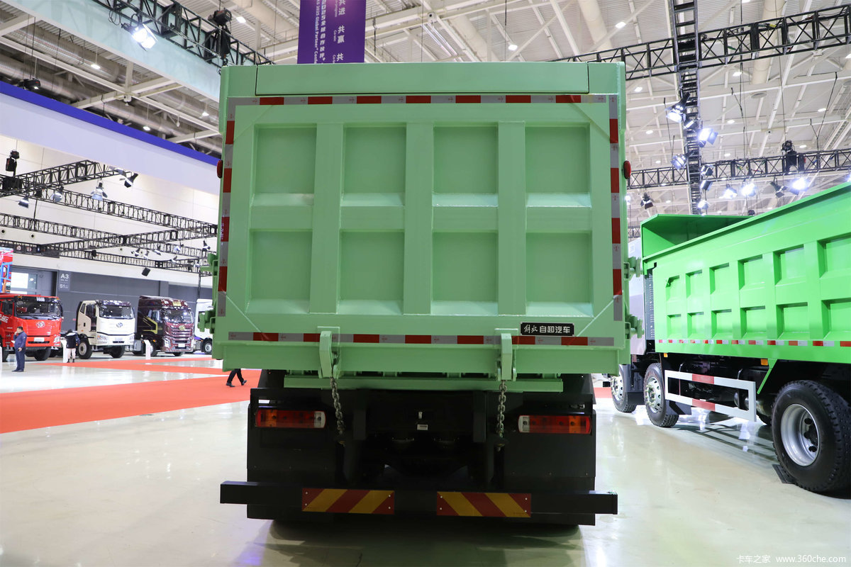 【图】一汽解放 J6P 8X4 7.8米纯电动自卸车(CA3310P66L5BT4BEVA8)400.61kWh_实拍图片_2015764_卡车之家